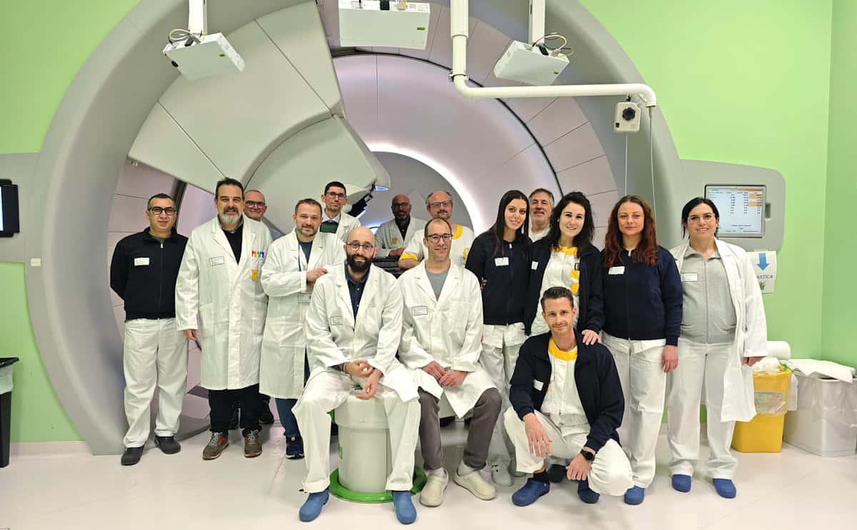 I primi trattamenti al mondo per i pazienti con terapia ad arco ...